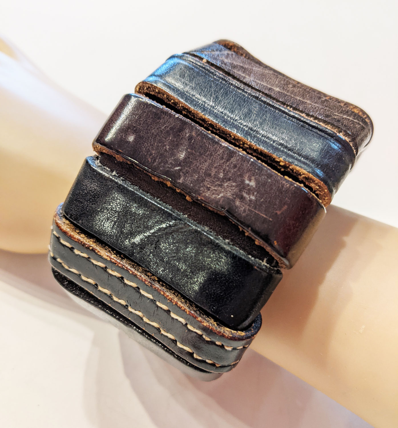 Fisticuffs Fisticuff vs The Loops : Delicious Boutique