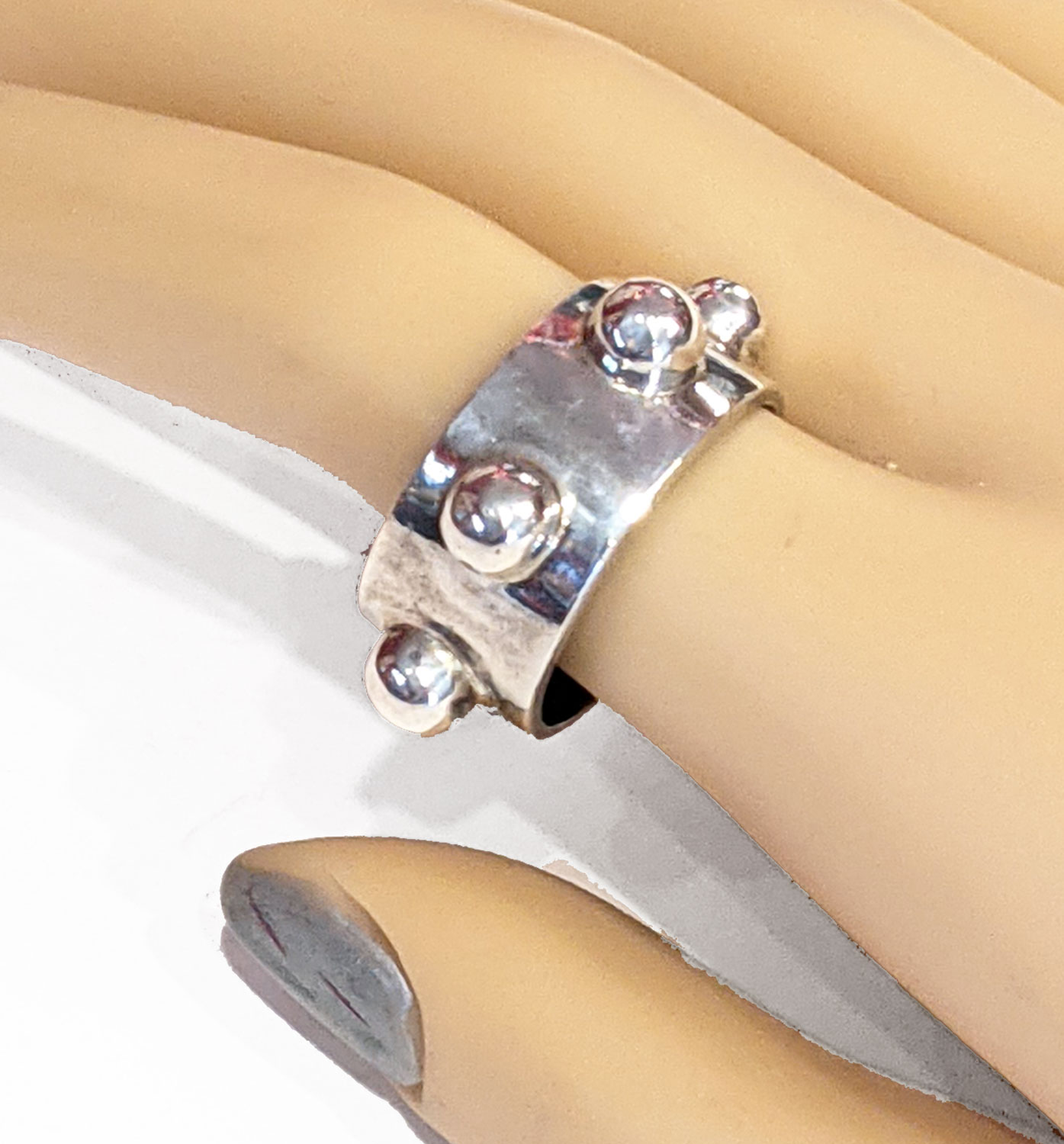 Bootleg Sterling Nub Ring : Delicious Boutique