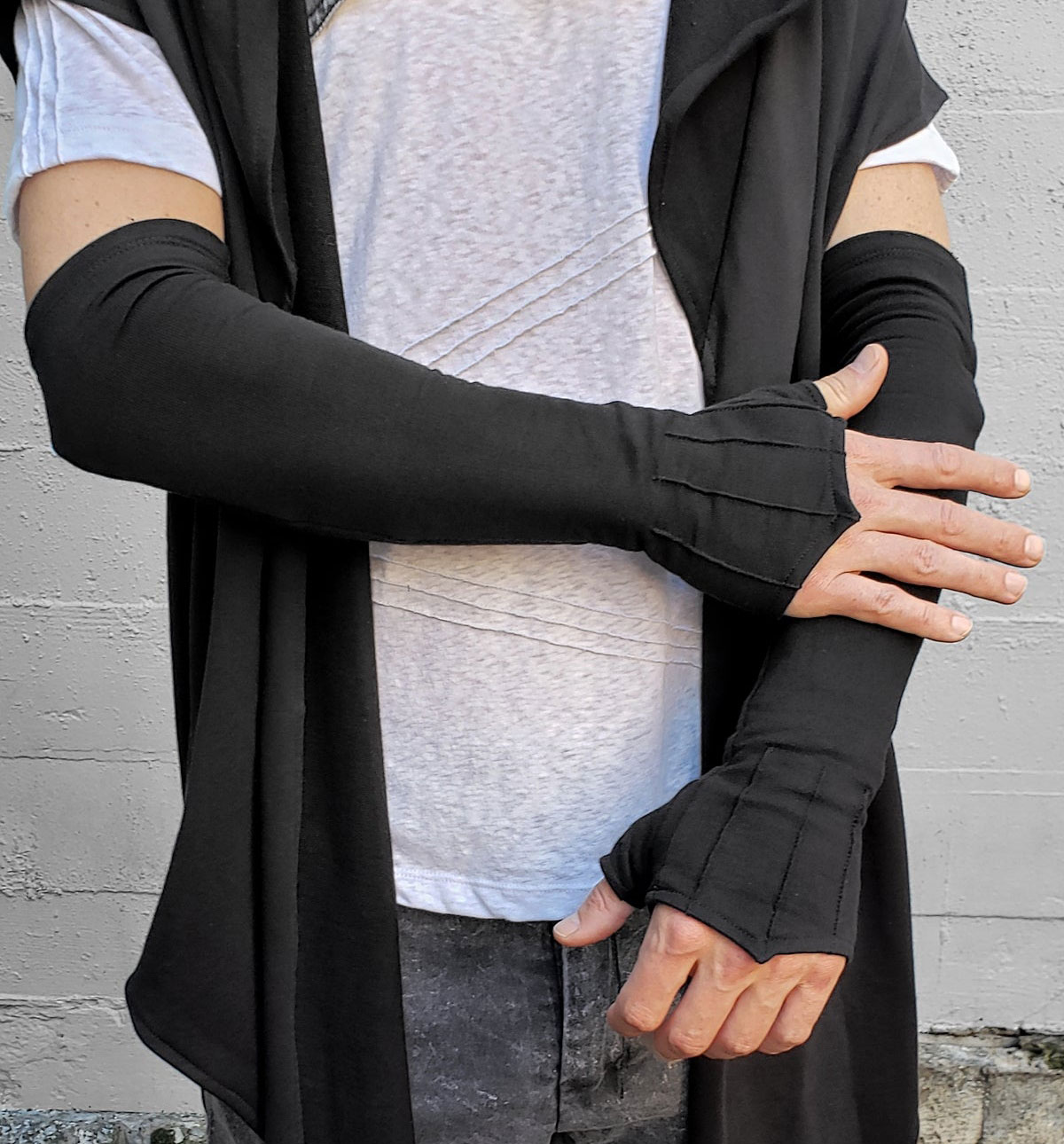 Steam Trunk Omega Gloves : Delicious Boutique