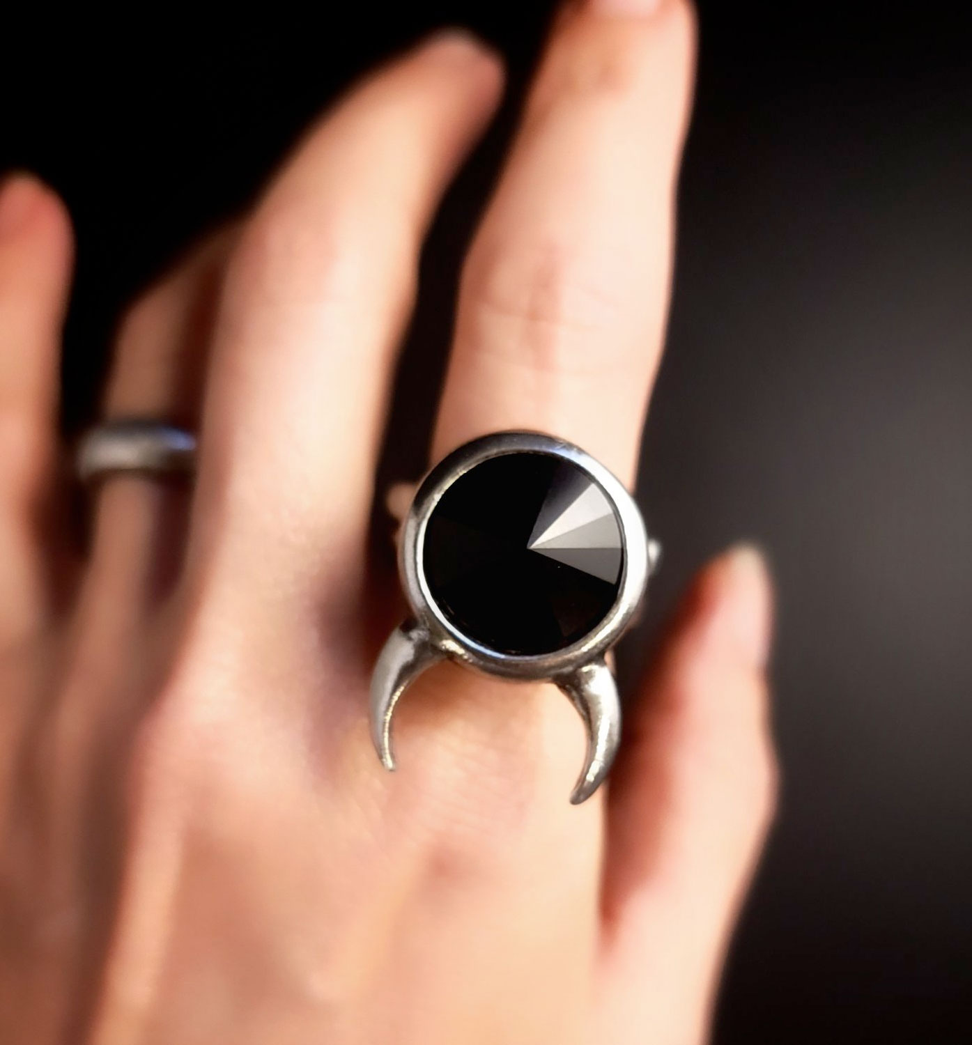 Devil Dread Fidget Ring : Delicious Boutique