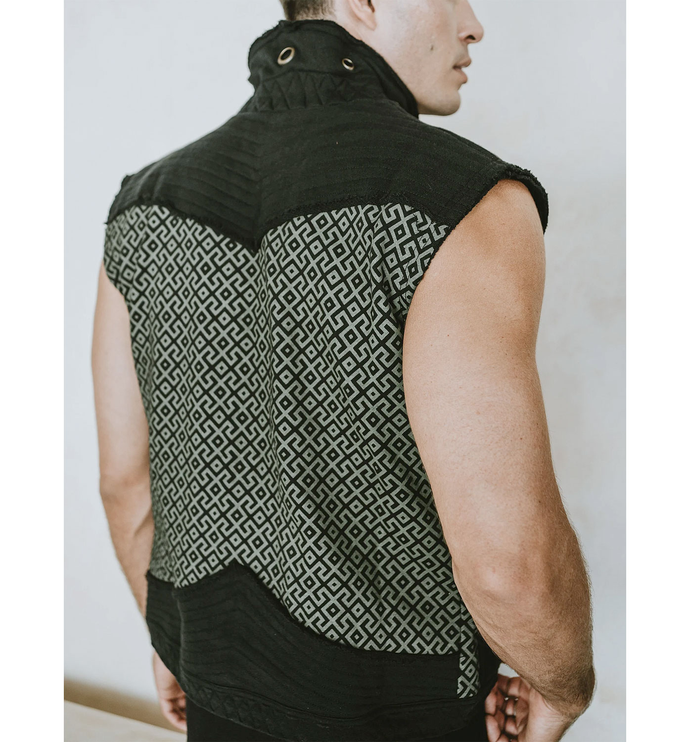 Onanya Avatar Vest - Amazonia : Delicious Boutique